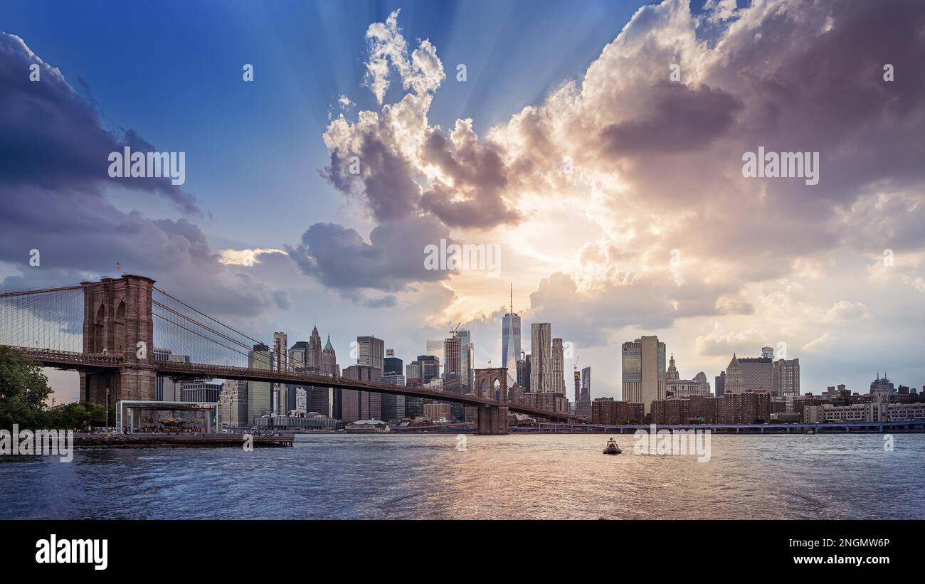 Panoramic sunset downtown manhattan hi-res stock photography and images ...