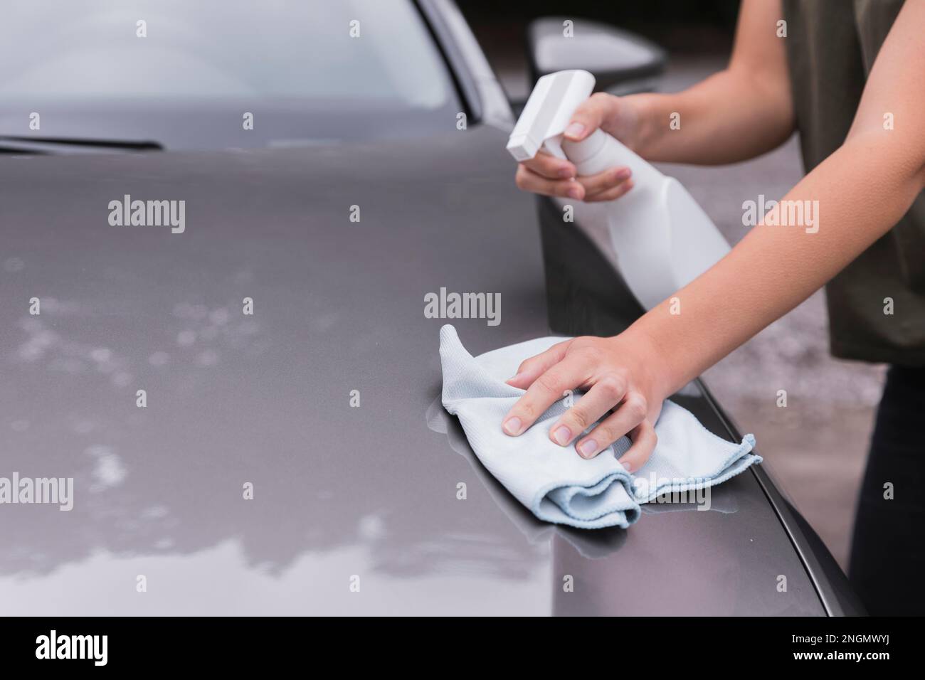 Car interior cleaning girl hi-res stock photography and images - Alamy