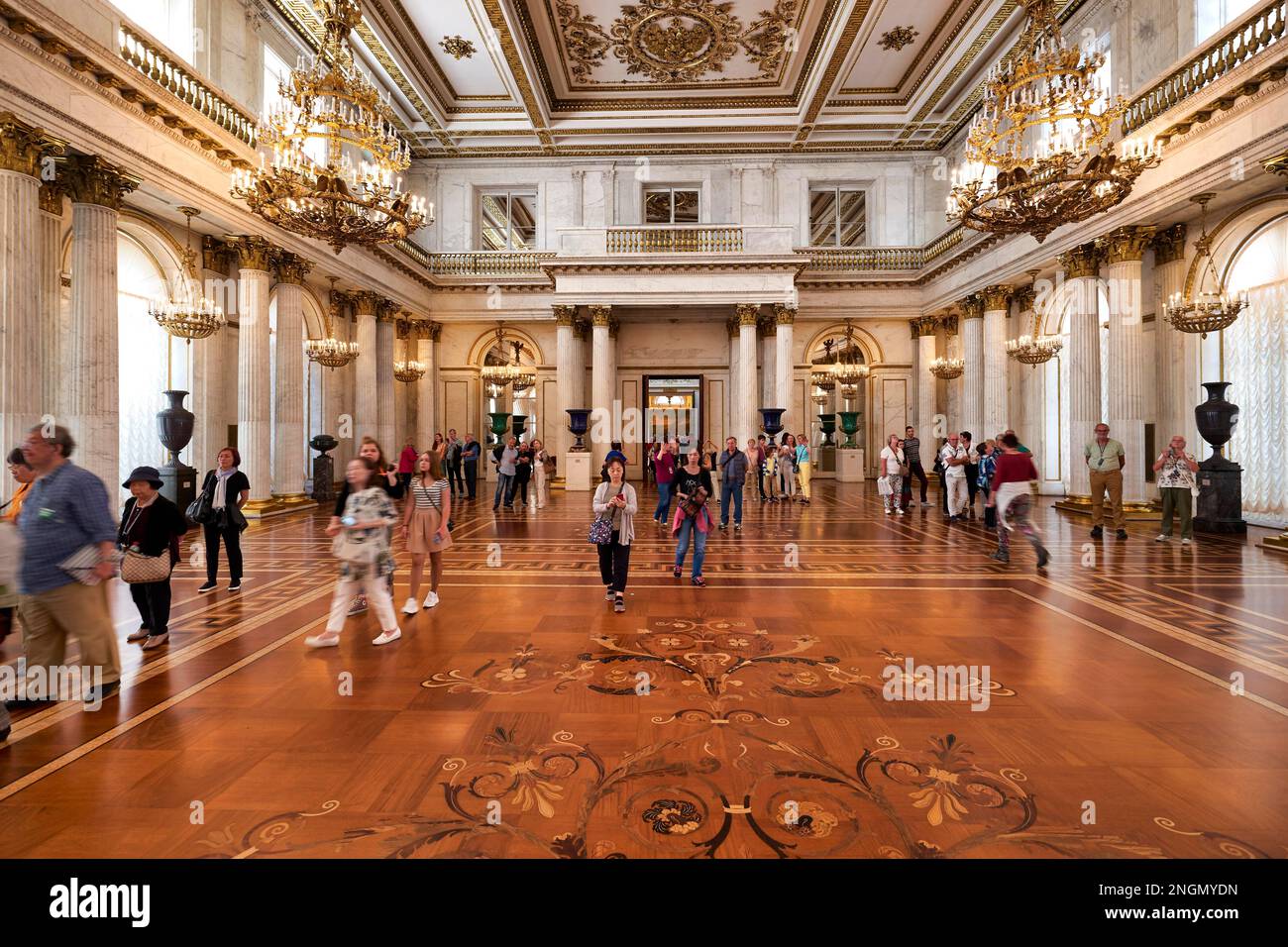 Winter palace st petersburg ballroom hi-res stock photography and ...