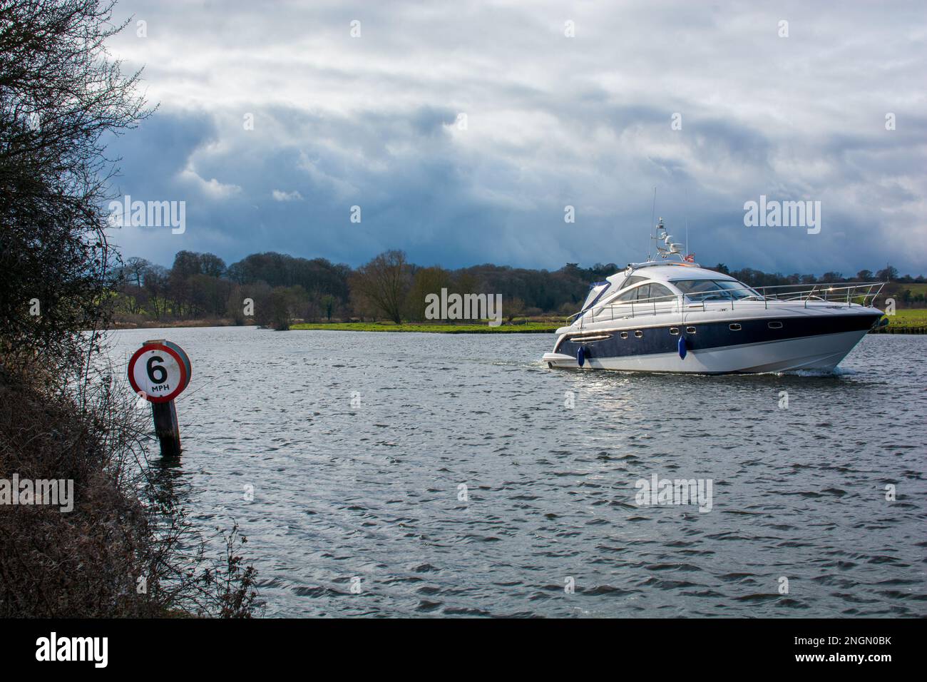 Surlingham, River Yare Stock Photo - Alamy