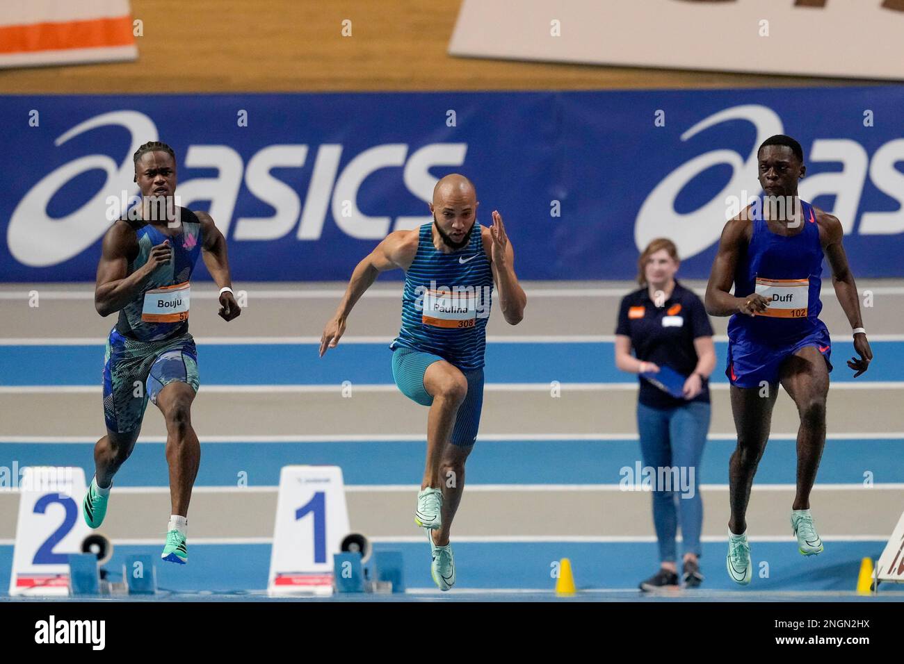 Brett duff competing on the 60m men hi-res stock photography and images ...