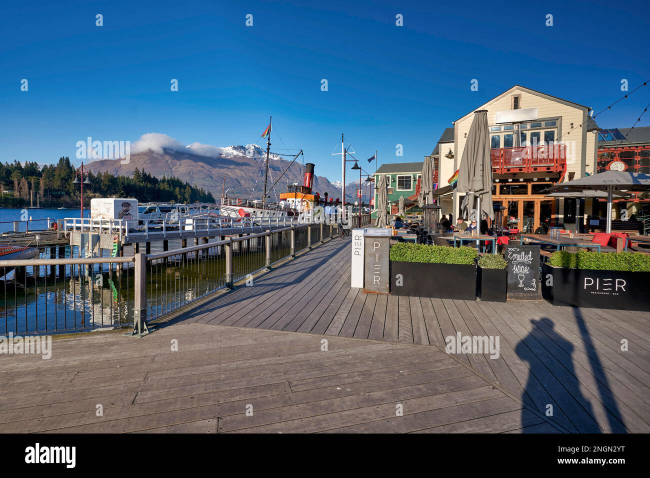 Queenstown landmark hi-res stock photography and images - Alamy