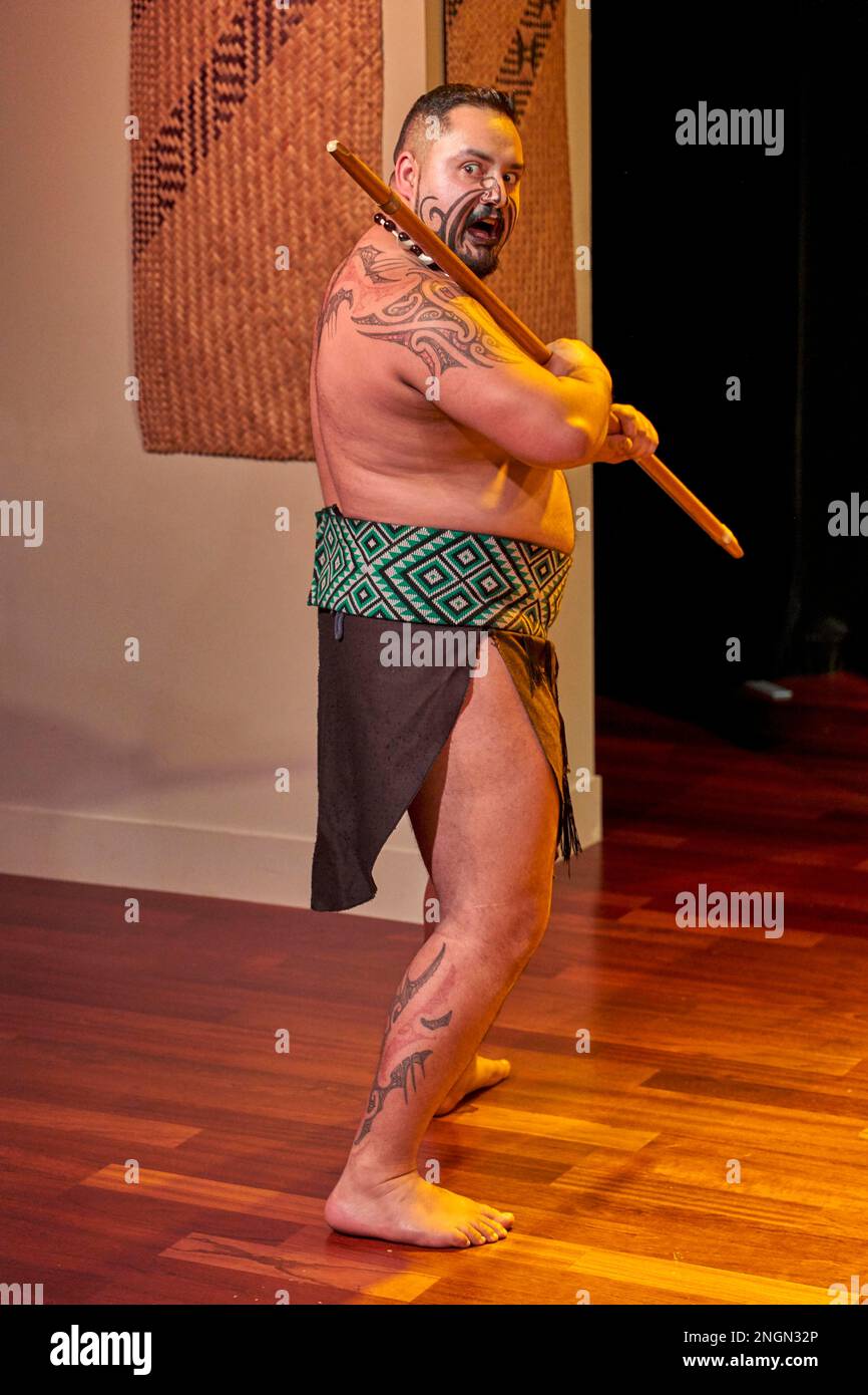 Maori folklore dancer hi-res stock photography and images - Alamy