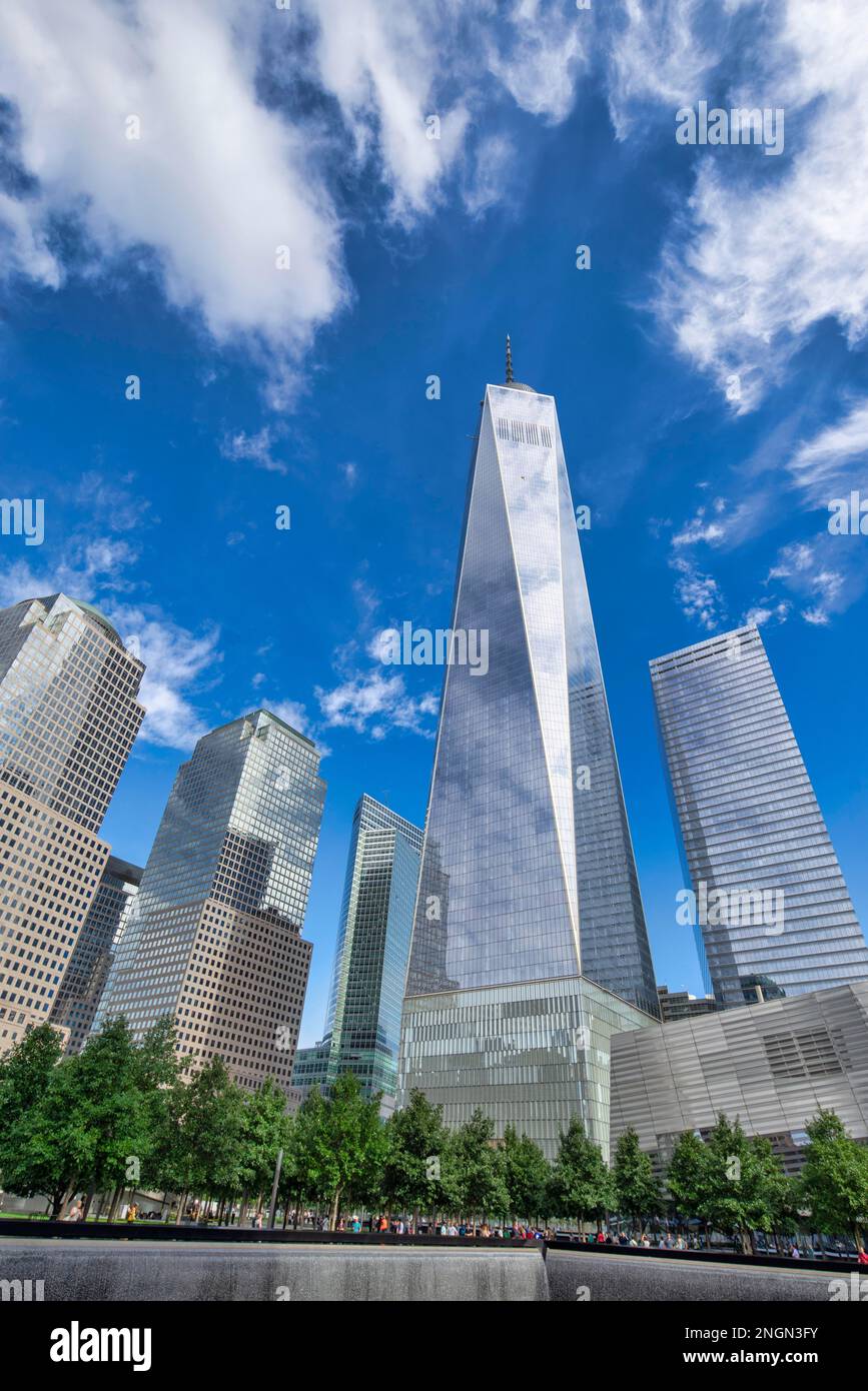 One world trade center view hi-res stock photography and images - Alamy