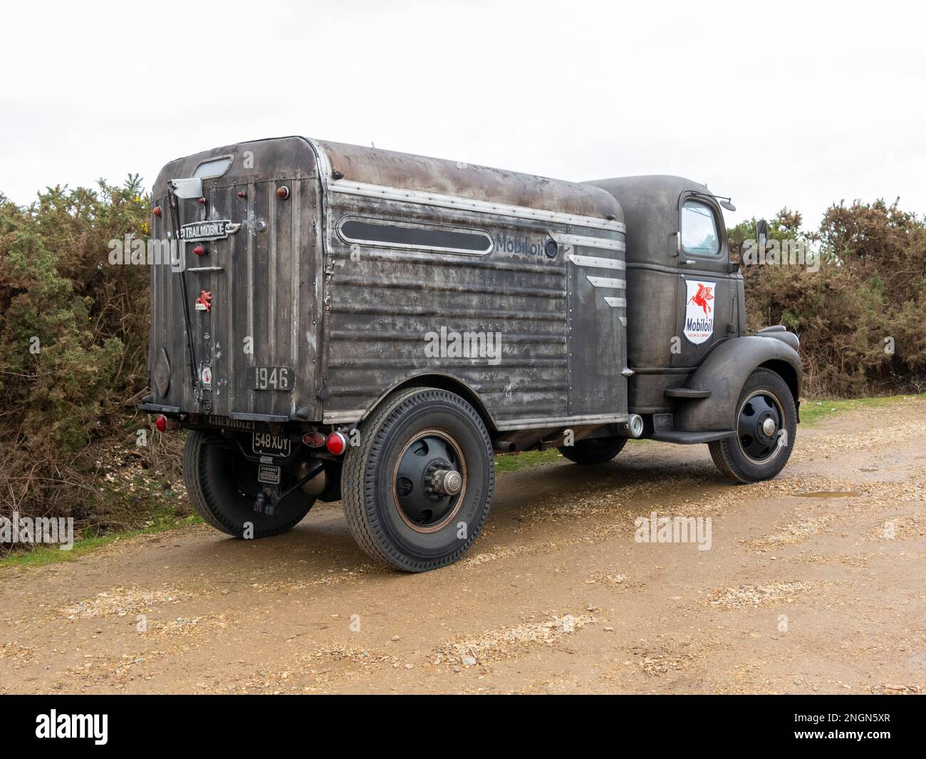 1946 Chevrolet COE (cab over engine) truck Stock Photo - Alamy