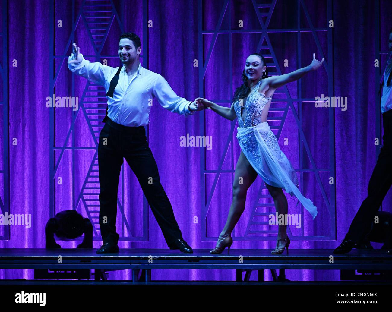 Hollywood FL, USA. 17th Feb, 2023. Alan Bersten and Alexis Warr perform ...
