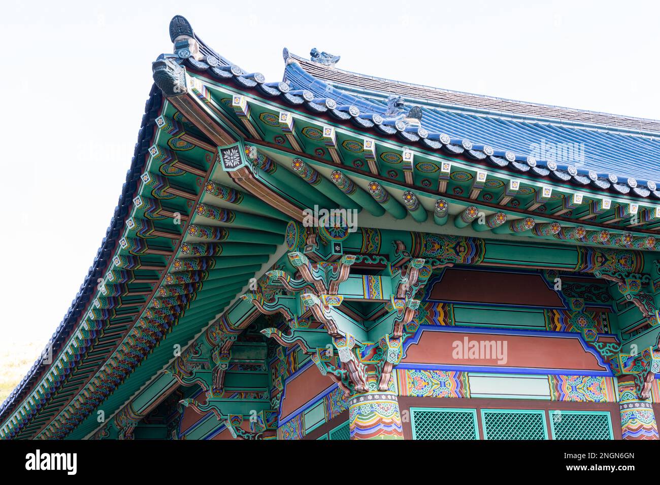 Korean inspired building on the campus of the Univeristy of Hawaii ...
