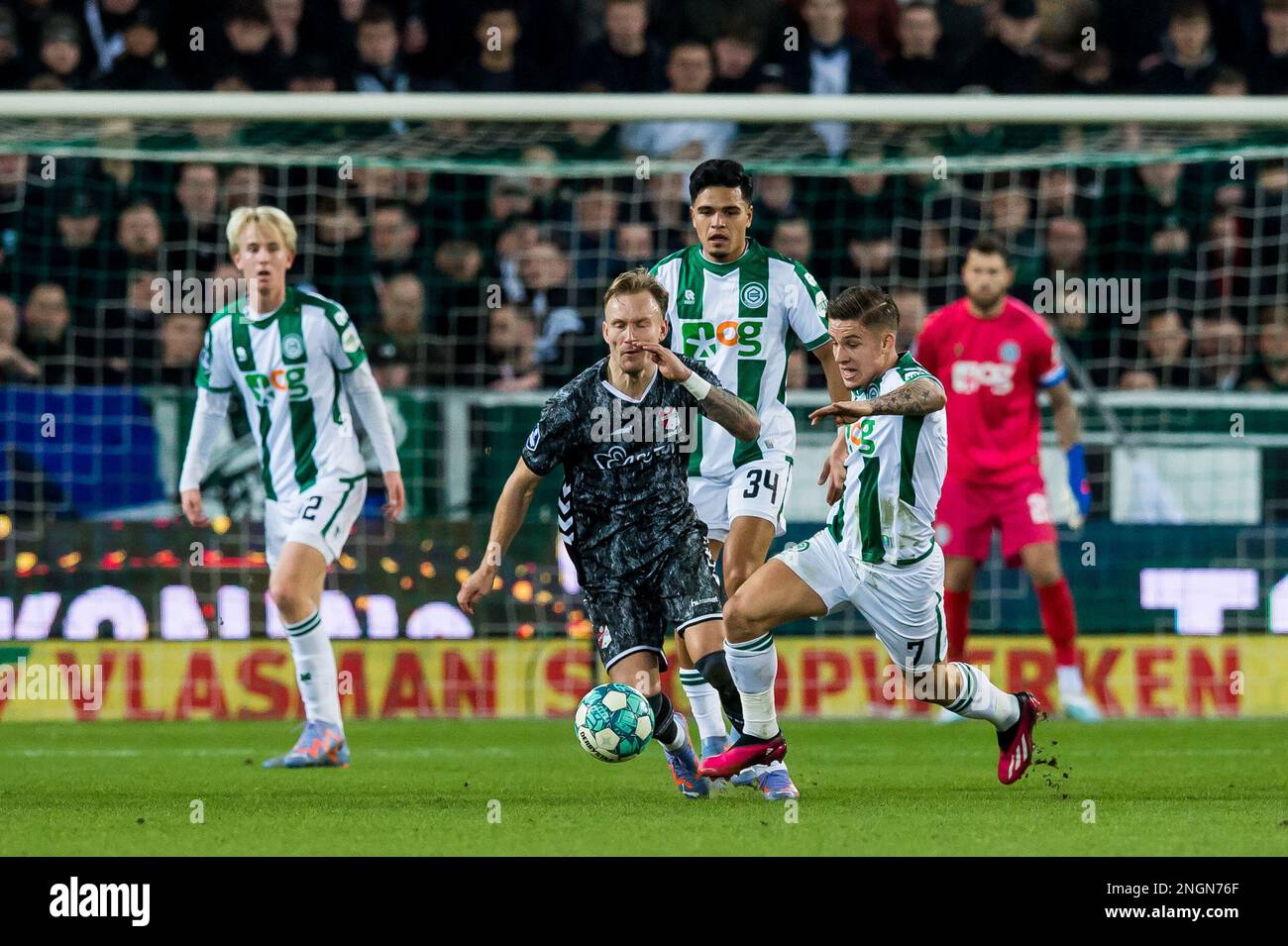 GRONINGEN - (lr) Mark Diemers of FC Emmen, Tomas Suslov of FC Groningen ...