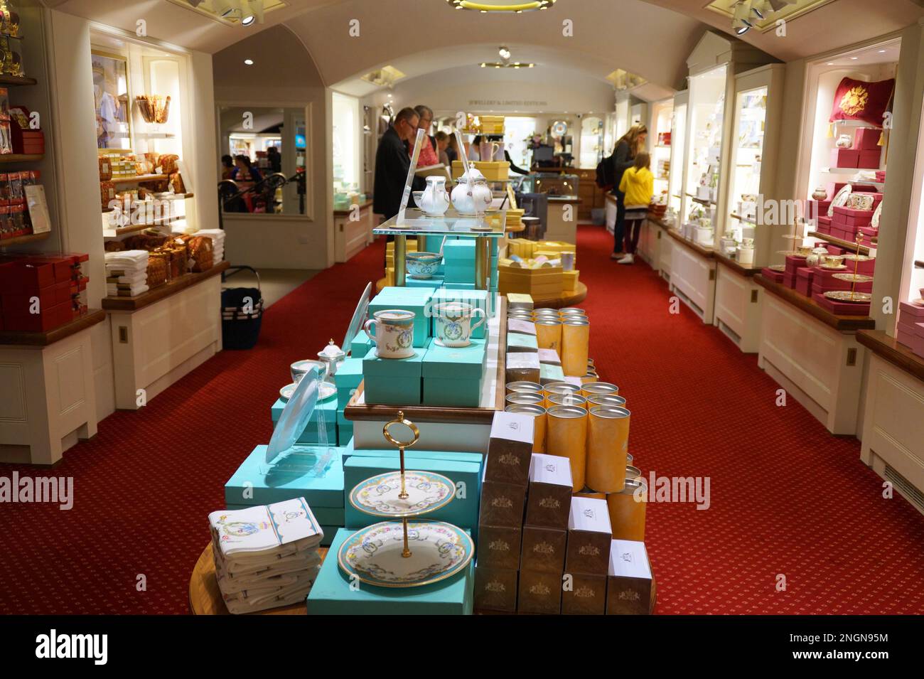 Official Royal Collection of beautiful and tasteful luxury British ...