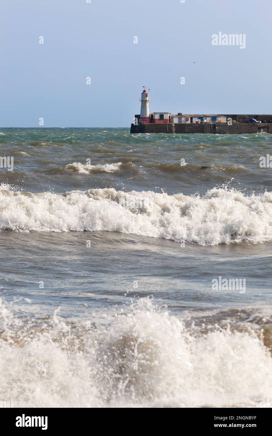 Waves crash onto the beach at Newlyn in Cornwall Stock Photo - Alamy