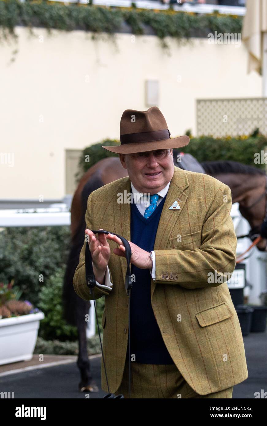 Nicky henderson 2023 racecourse hi-res stock photography and images - Alamy