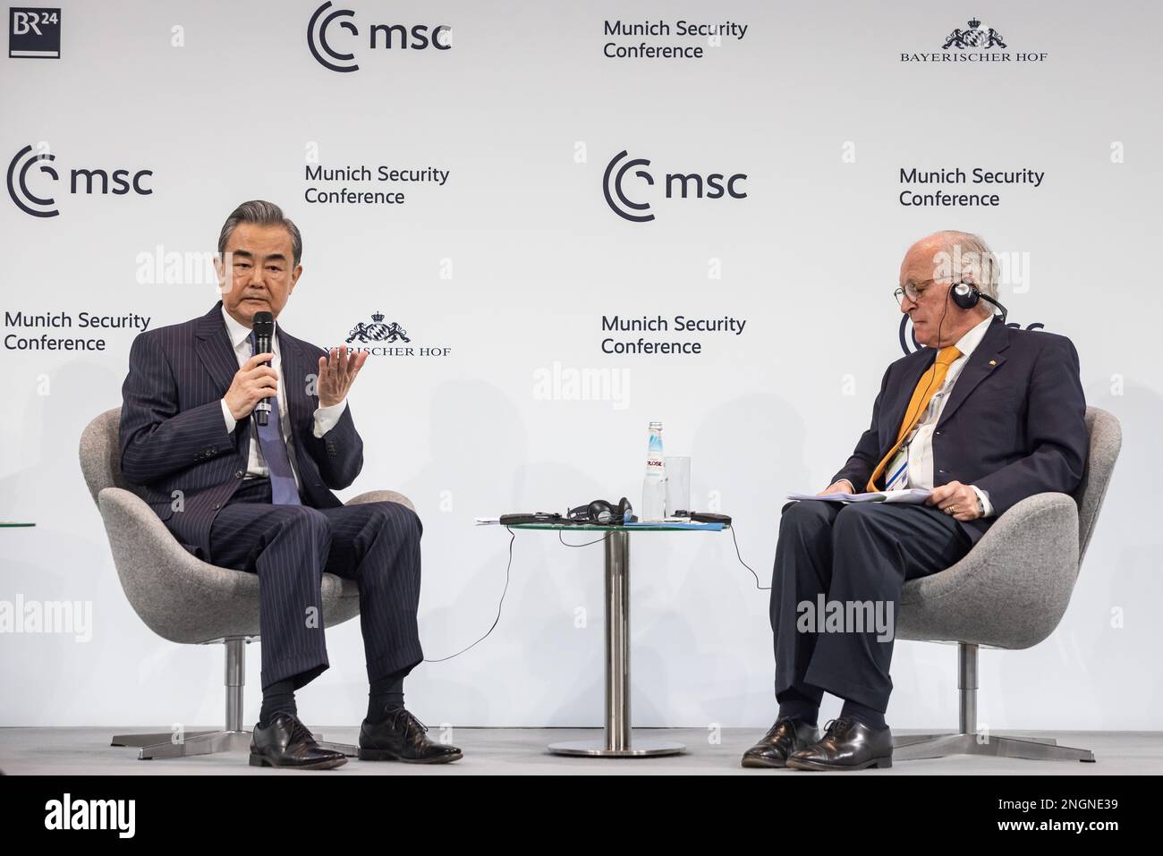 Munich, Germany. 18th Feb, 2023. Chinese Foreign Minister Wang Yi, left ...