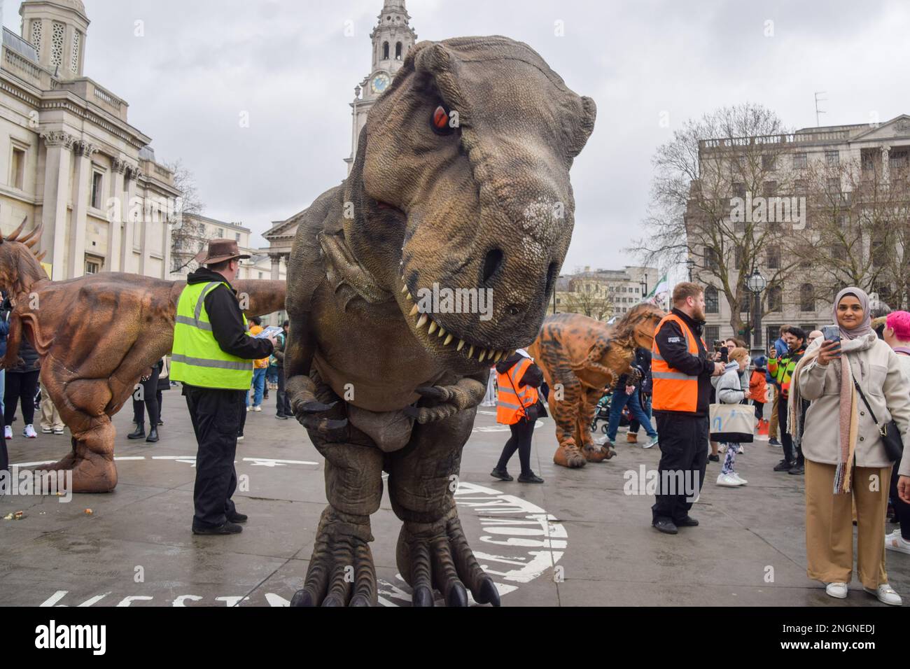 Live dinosaur theatre hi-res stock photography and images - Alamy