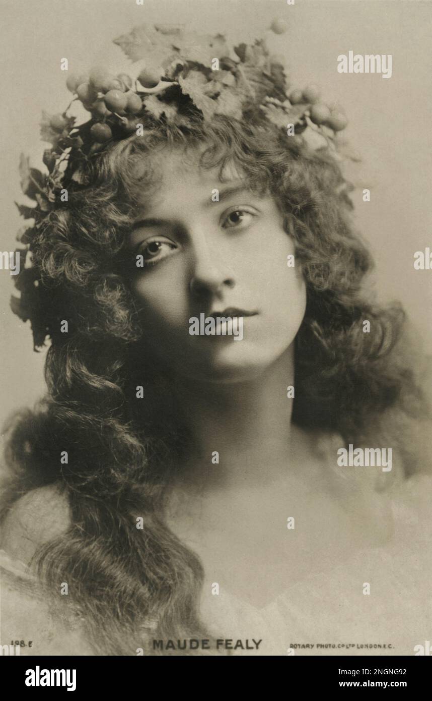 Maude Fealy - photo by Jacob Schloss (N Y) 1900 - restored from ...