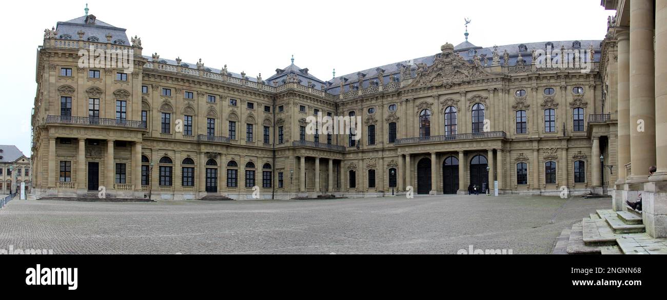 Front facade and cour d'honneur of the Residenz, 18th-century baroque ...