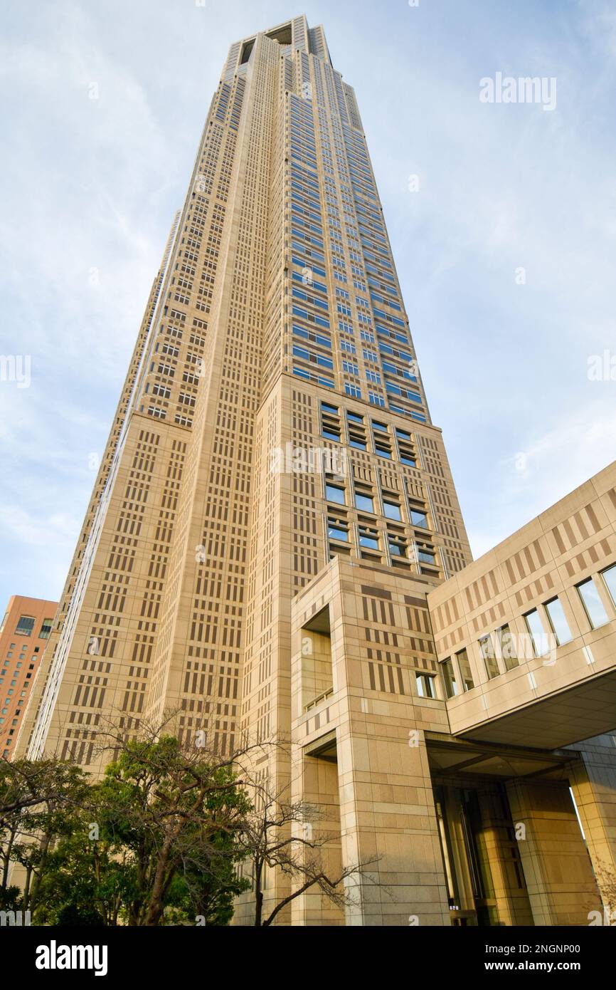 Tokyo metropolitan offices shinjuku hi-res stock photography and images ...