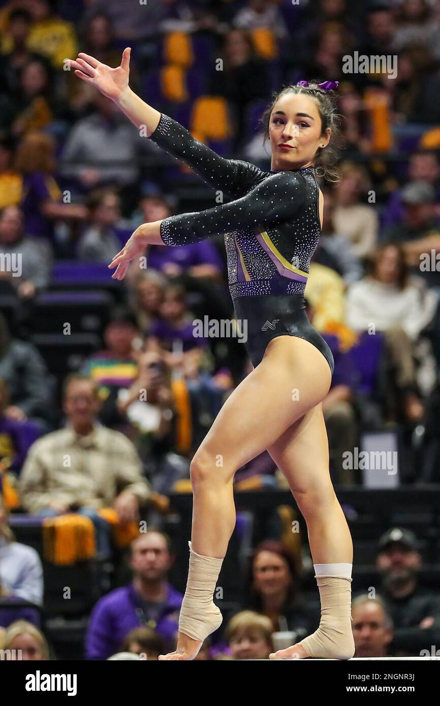Gators gymnastics beam hi-res stock photography and images - Alamy