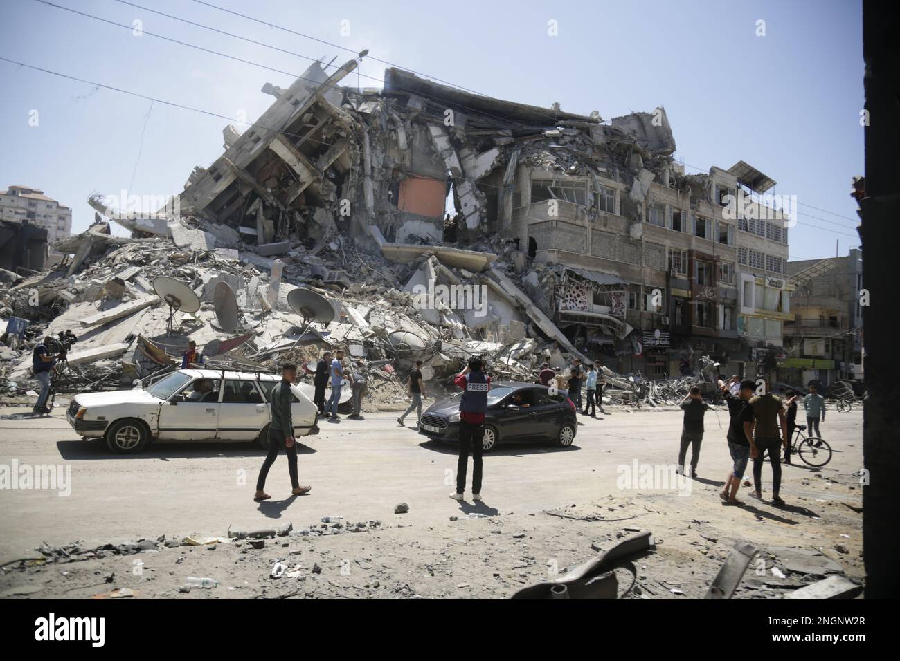 Gaza, Palestine. The effects of the destruction of Al-Shorouk Tower ...