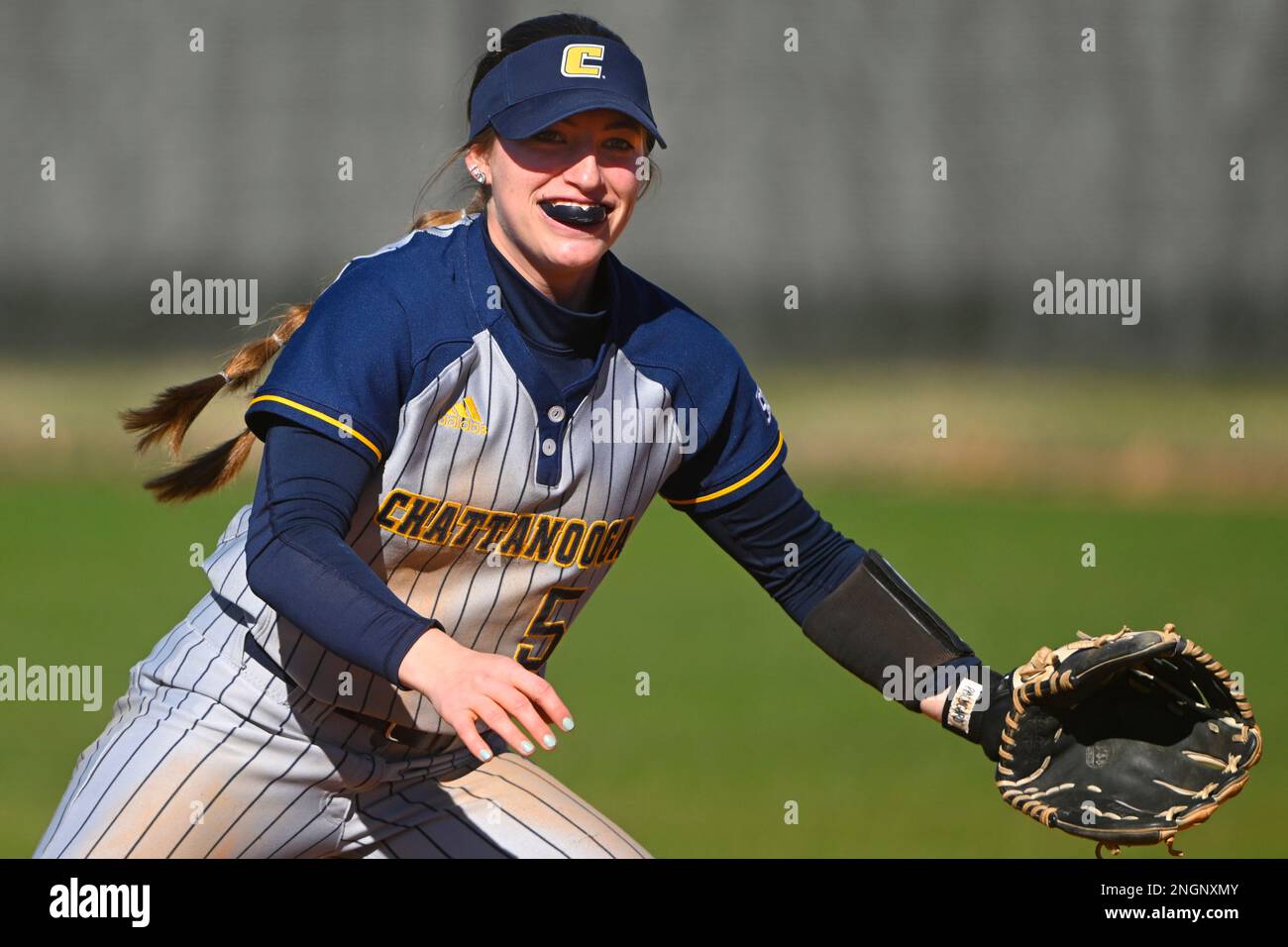 Tennessee Chattanooga player Olivia Lipari warms up for an NCAA ...