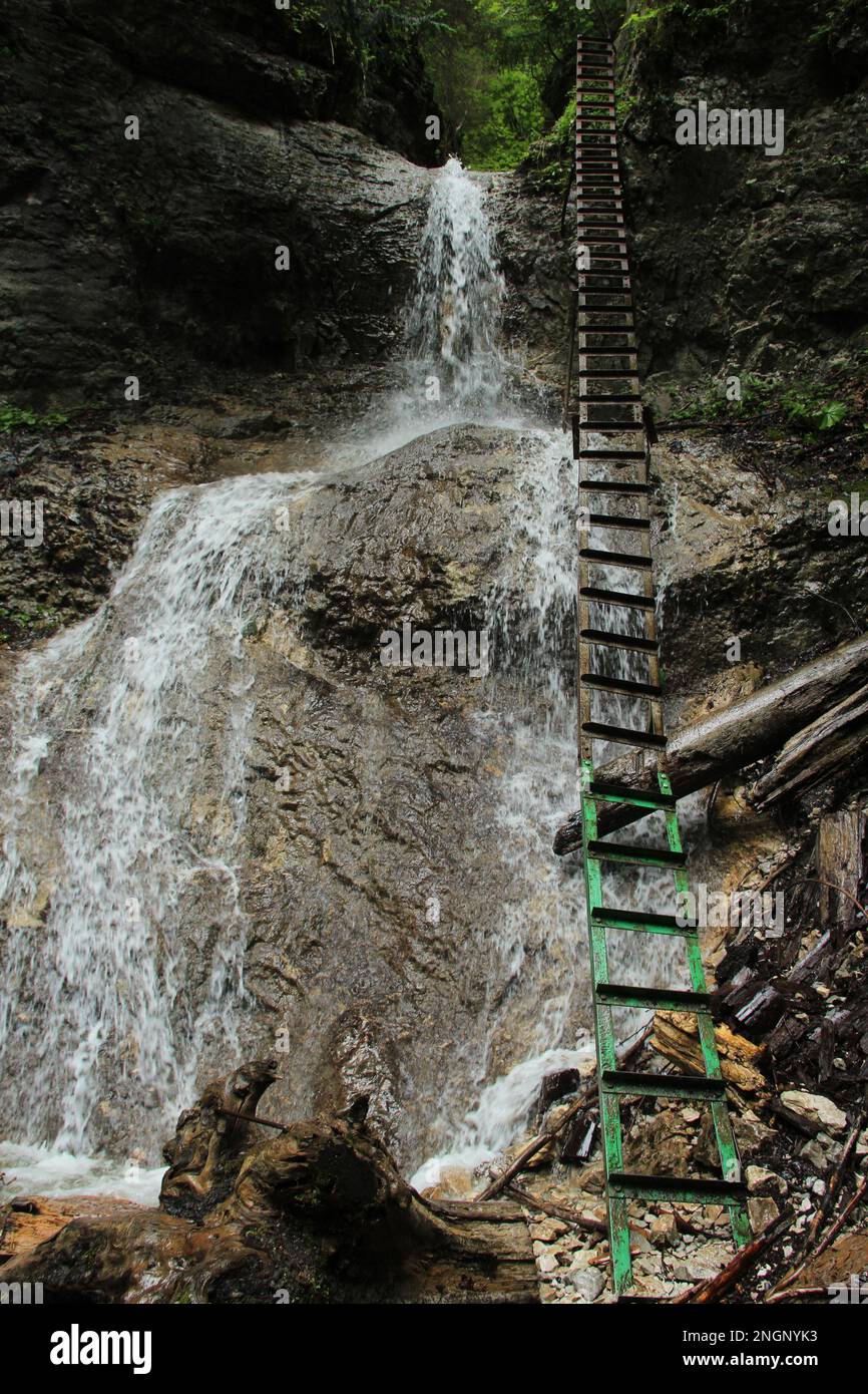 Terasovy vodopad hi-res stock photography and images - Alamy