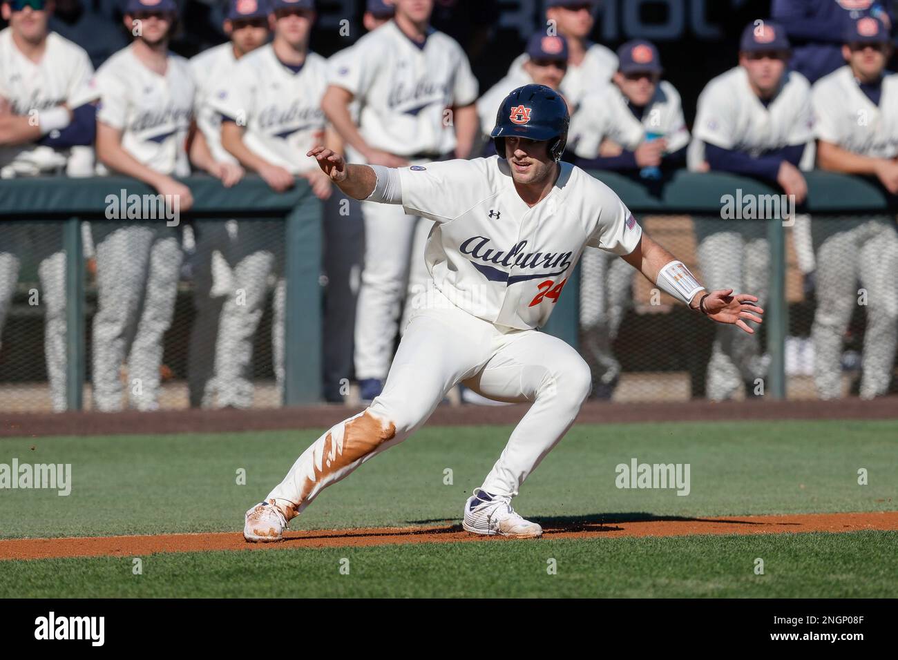 Auburn's Nate LaRue (24) is caught in a rundown during an NCAA baseball ...