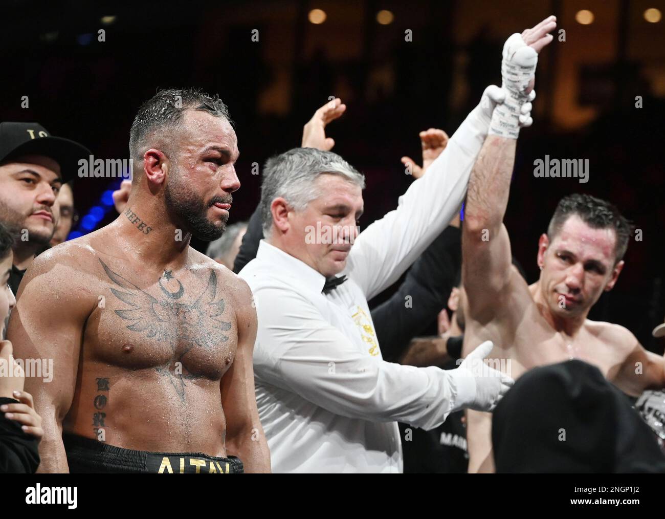 Stuttgart, Germany. 18th Feb, 2023. Boxing: Felix Sturm (r) from ...