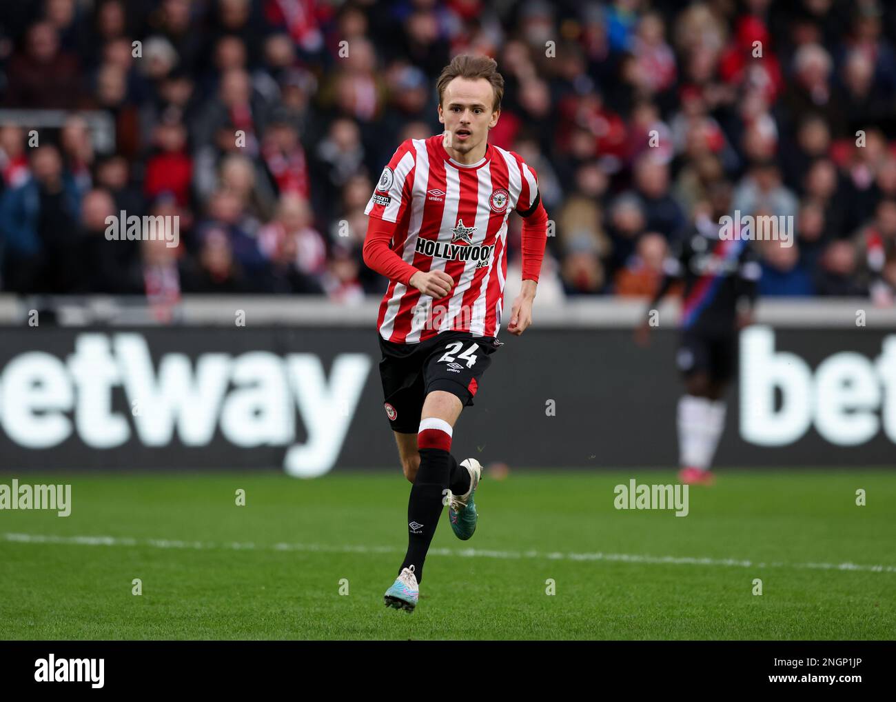 London, UK. 18th February 2023; Gtech Community Stadium, Brentford ...