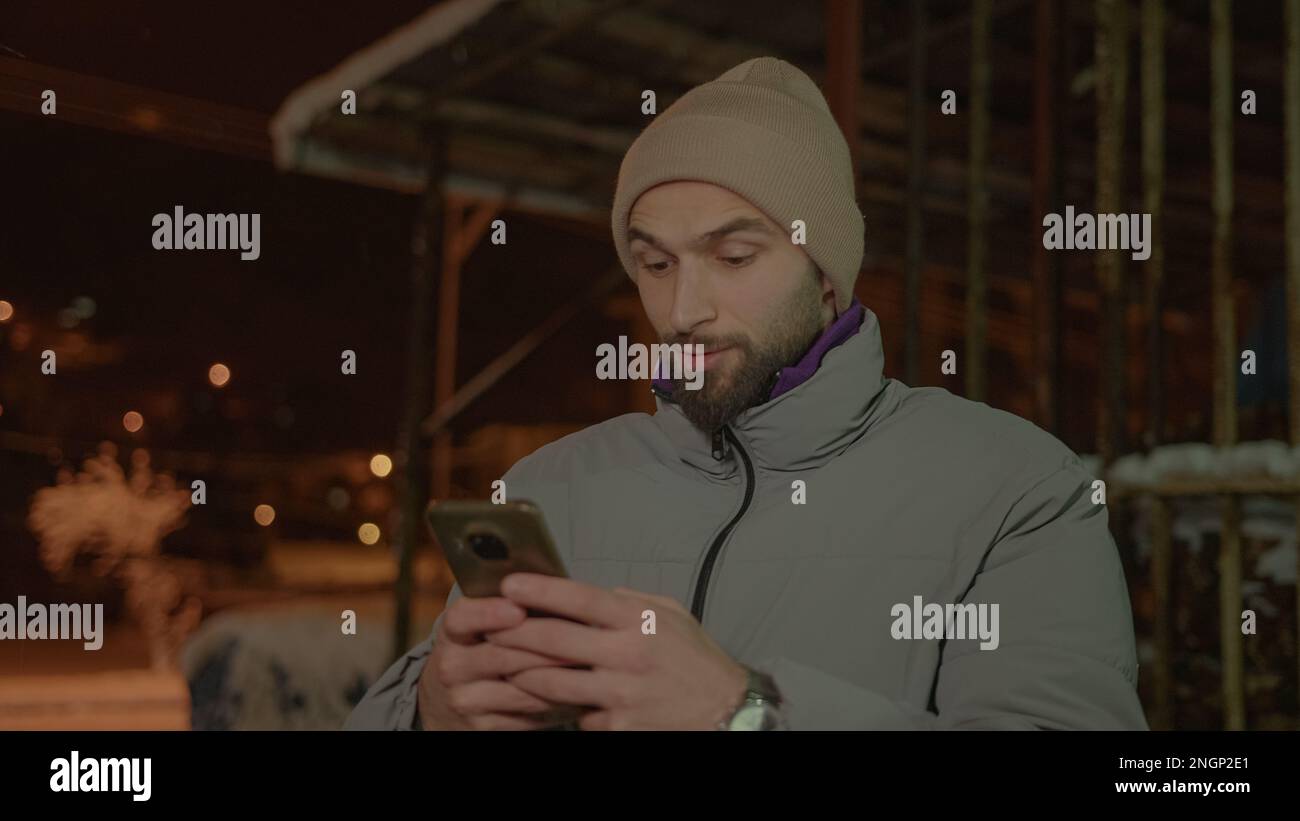 Notification reaction hi-res stock photography and images - Alamy