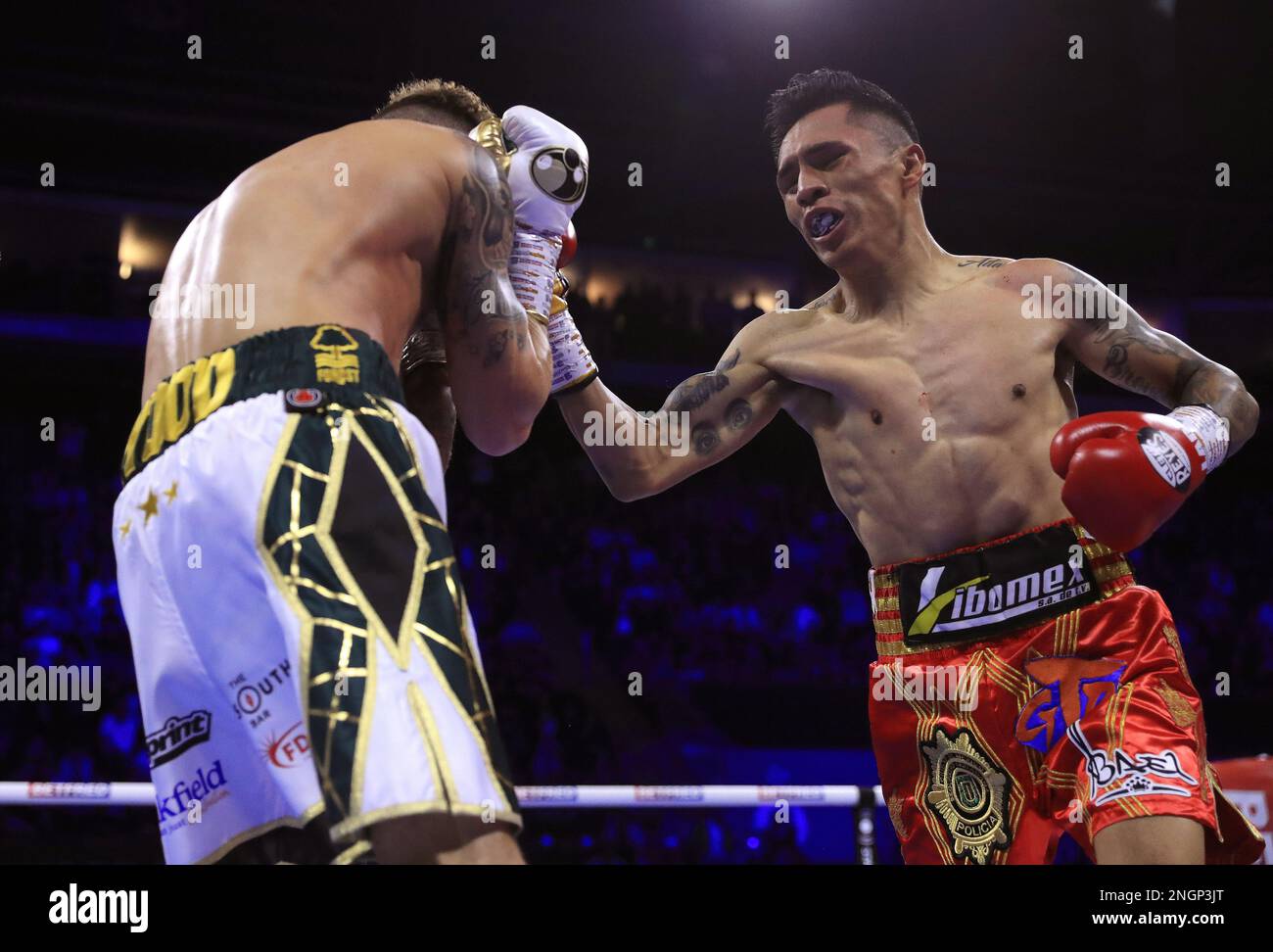 Leigh Wood (left) and Mauricio Lara in action during their WBA ...