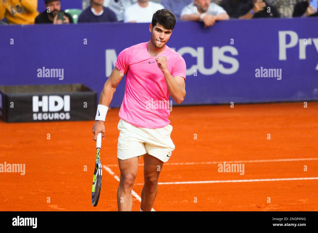 Spa de tierra hi-res stock photography and images - Alamy