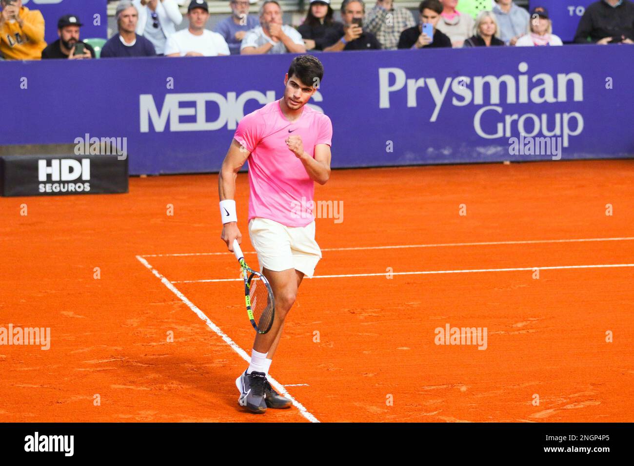 Spa de tierra hi-res stock photography and images - Alamy