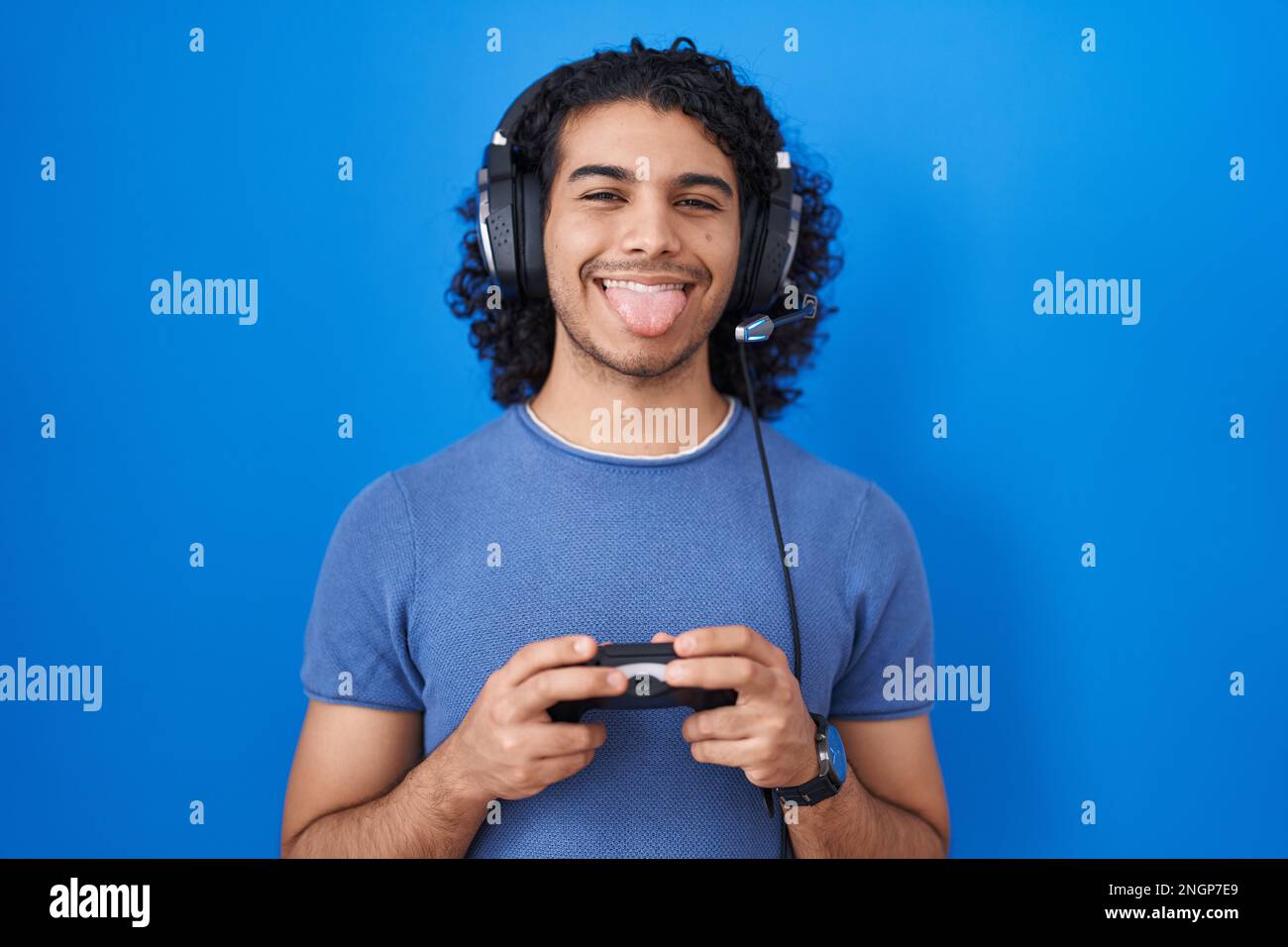 Gaming sticking out hi-res stock photography and images - Alamy