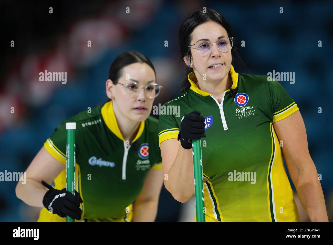 Northern Ontario second Ashley Sippala, right, and third Kendra Lilly ...