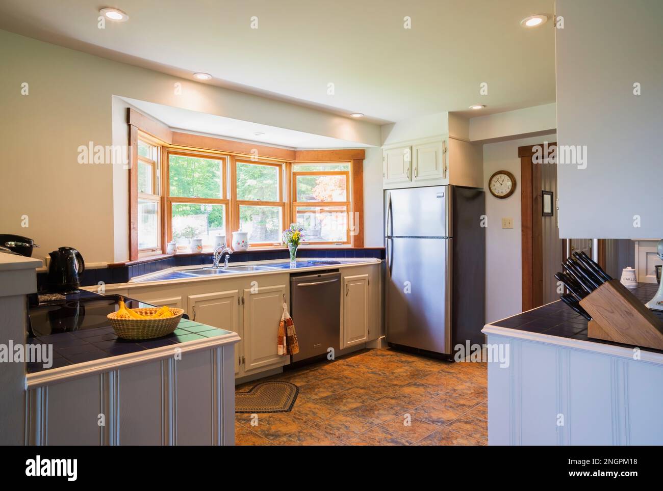 1990's kitchen interior hi-res stock photography and images - Alamy