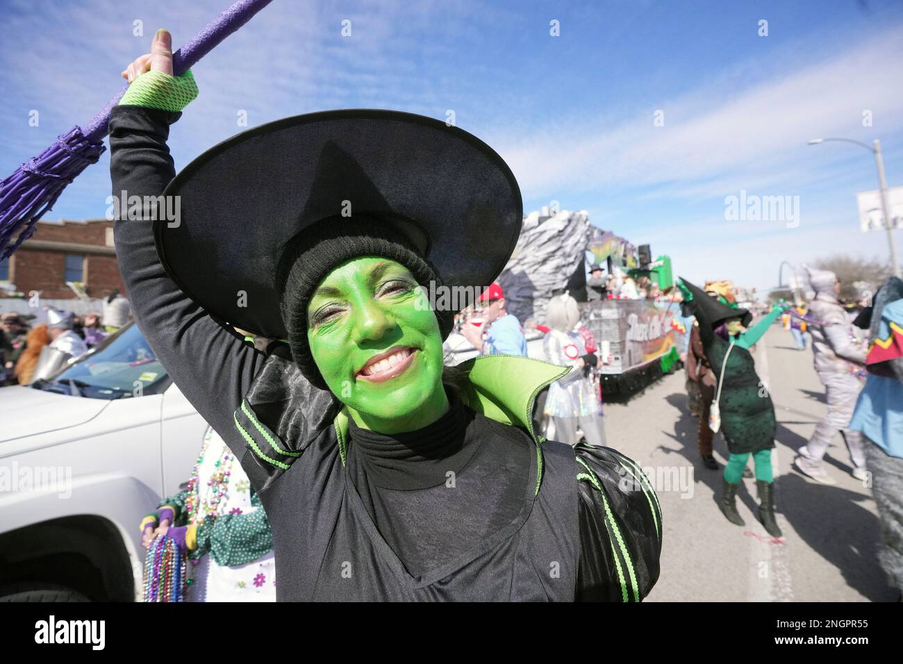 St. Louis, United States. 18th Feb, 2023. A woman dressed as a witch ...