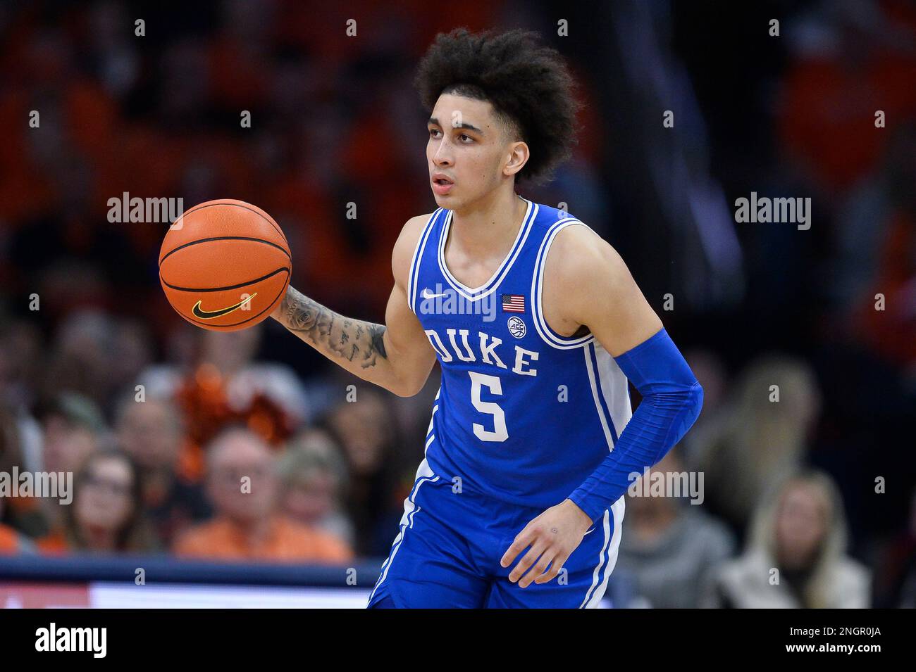 Duke guard Tyrese Proctor (5) handles the ball during the second half ...