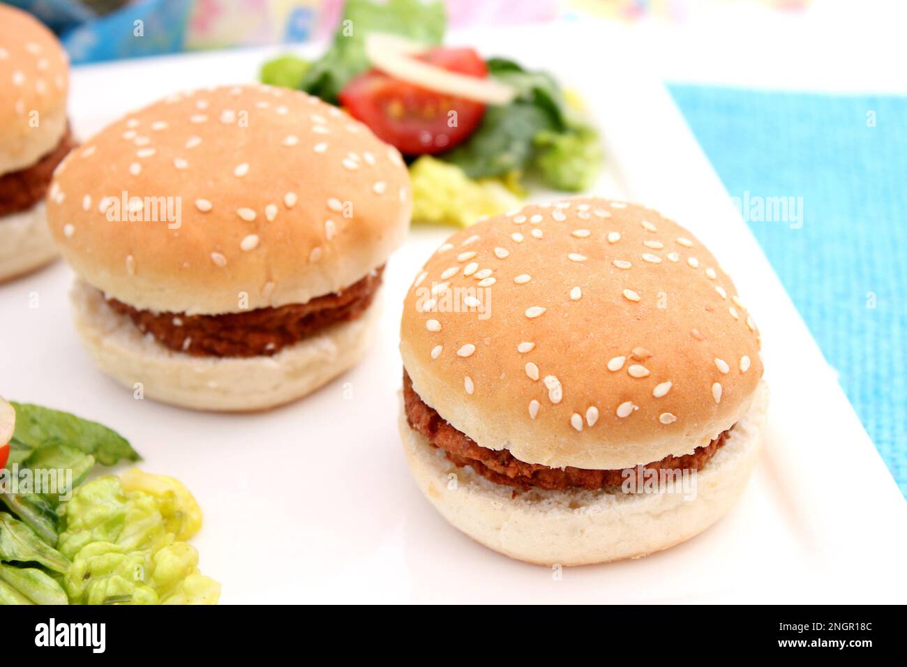 Miniburger hi-res stock photography and images - Alamy