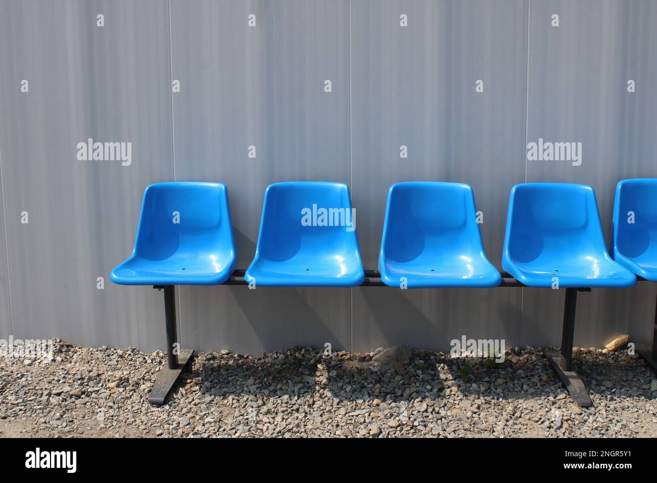 Bus station waiting area hi-res stock photography and images - Alamy