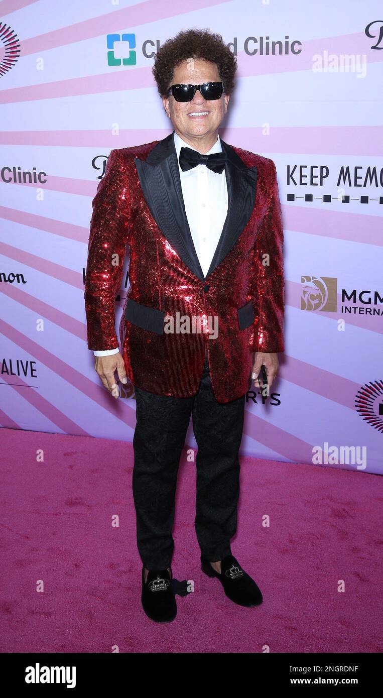 Romero britto hi-res stock photography and images - Alamy