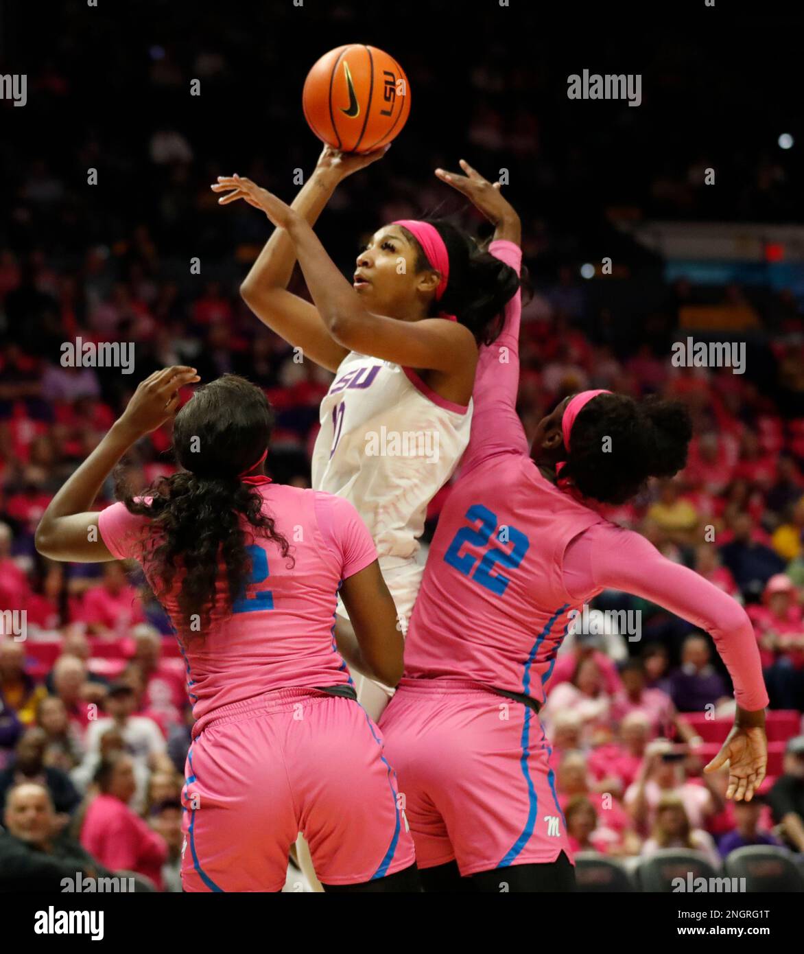 Baton Rouge, USA. 16th Feb, 2023. LSU Lady Tigers forward Angel Reese ...