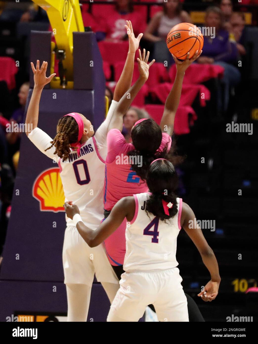 Baton Rouge, USA. 17th Feb, 2023. LSU Lady Tigers forward LaDazhia ...