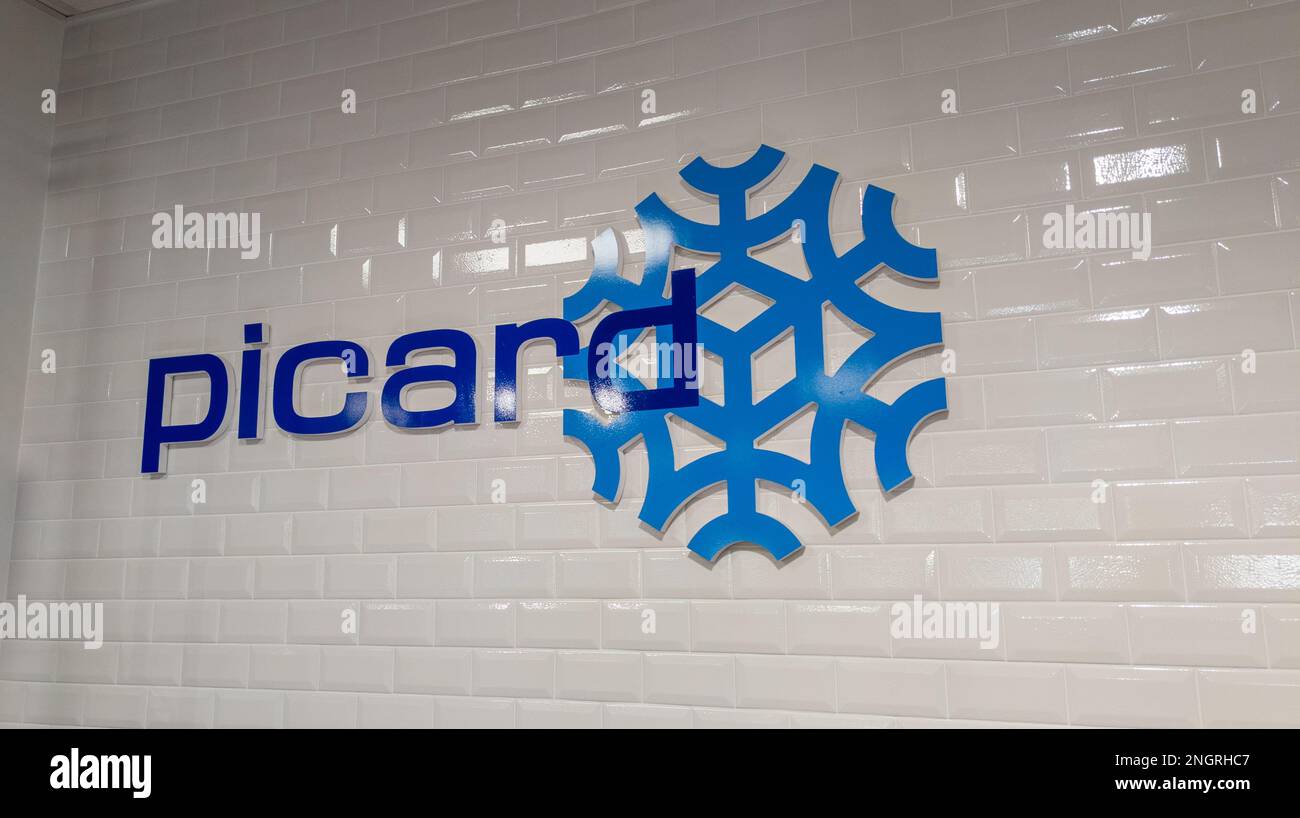 Bordeaux , Aquitaine France - 12 02 2023 : Picard logo text and brand ...