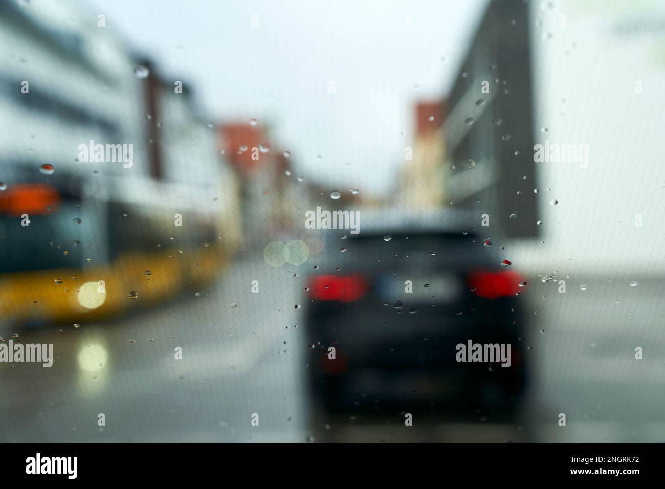 Rainy day through bus window hi-res stock photography and images - Alamy