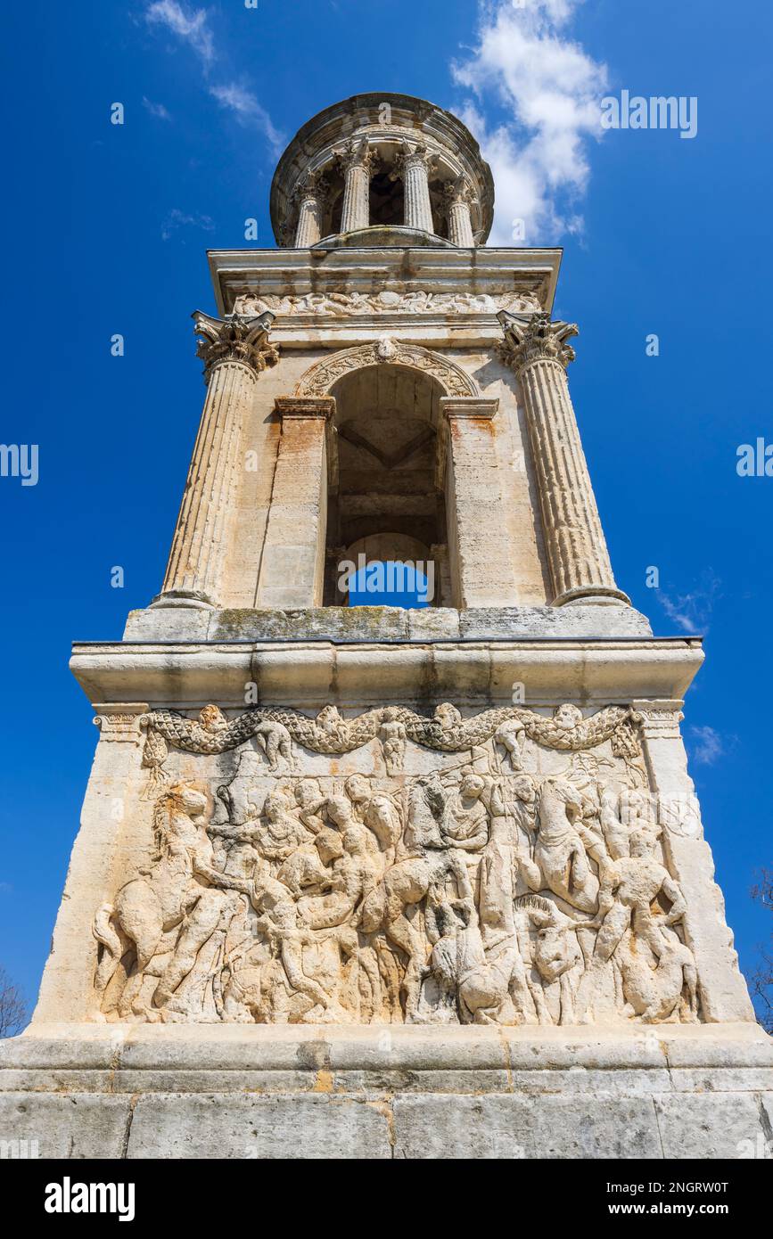 Mausoleum of Glanum, Glanum archaeological site near Saint-Remy-de ...