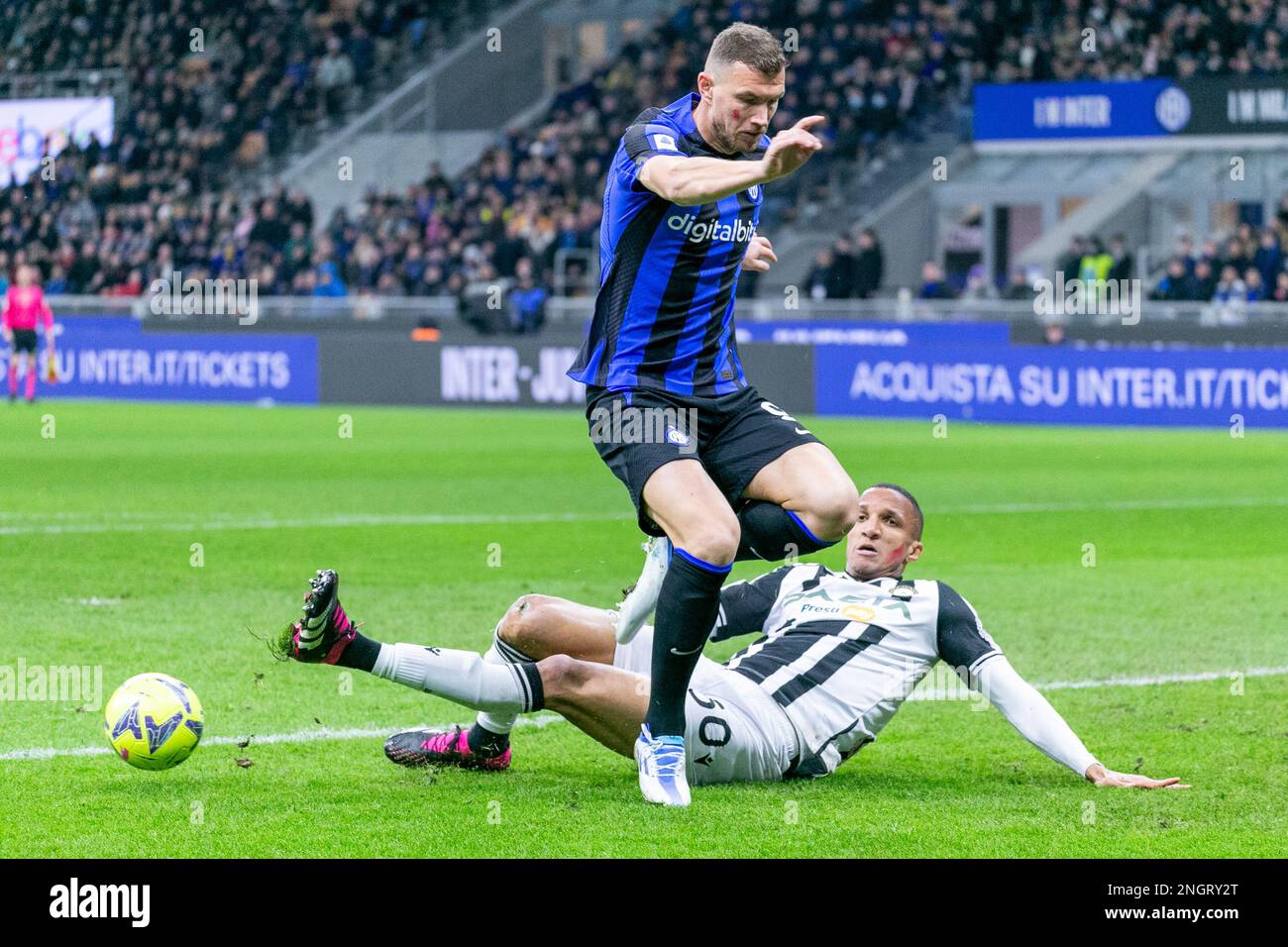 Rodrigo becao inter milan hi-res stock photography and images - Alamy