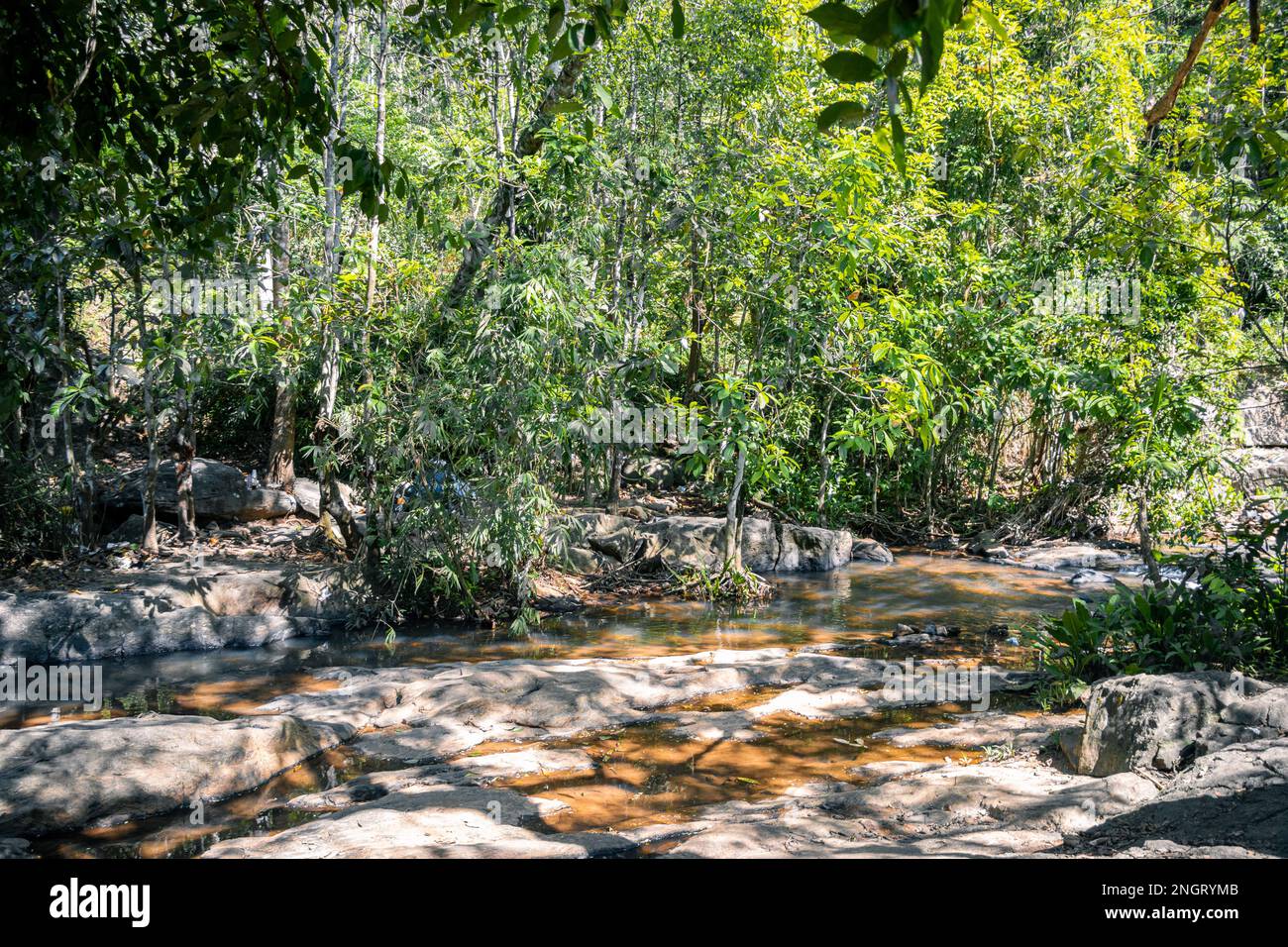 Dunumala waterfall. A secret, hidden spot in Sri Lanka Stock Photo - Alamy