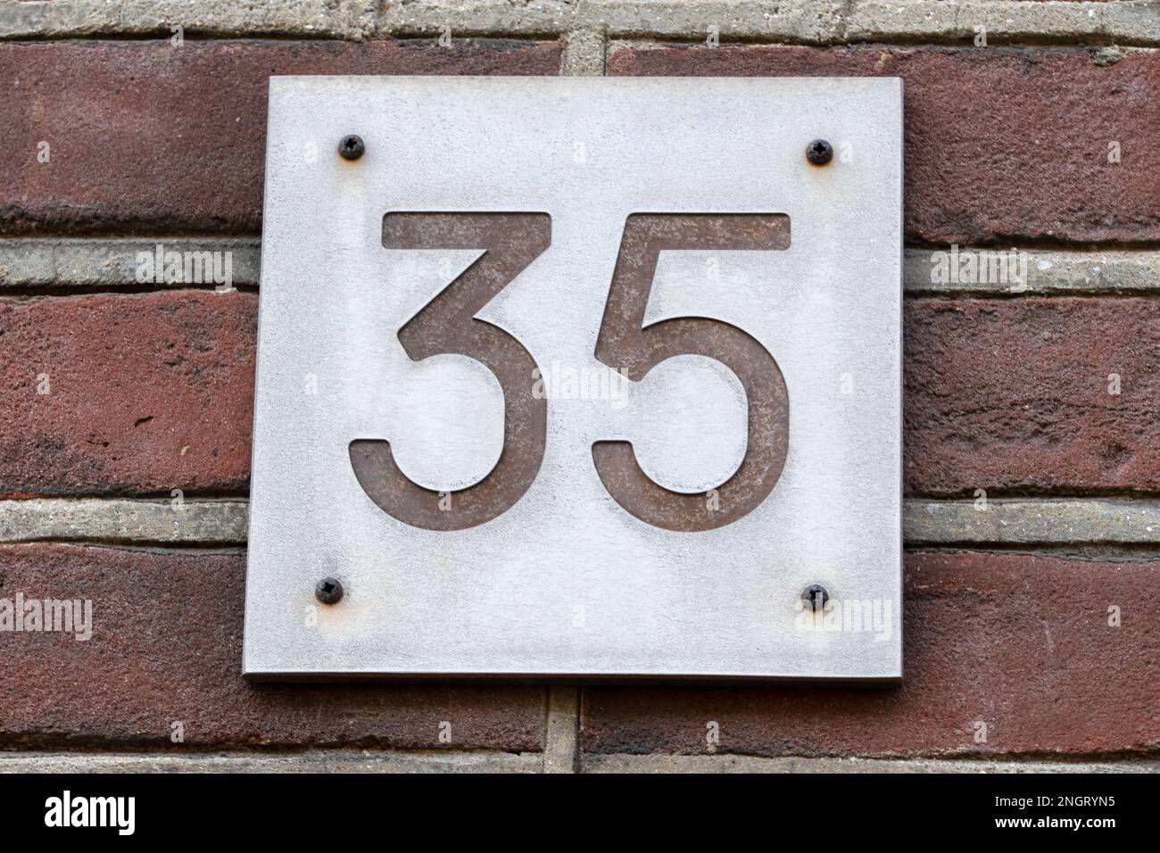House number 35 sign hi-res stock photography and images - Alamy