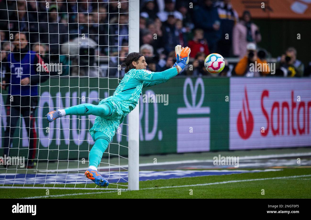 Mönchengladbach, Germany. 18th Feb, 2023. Torwart Yann Sommer (Muenchen ...