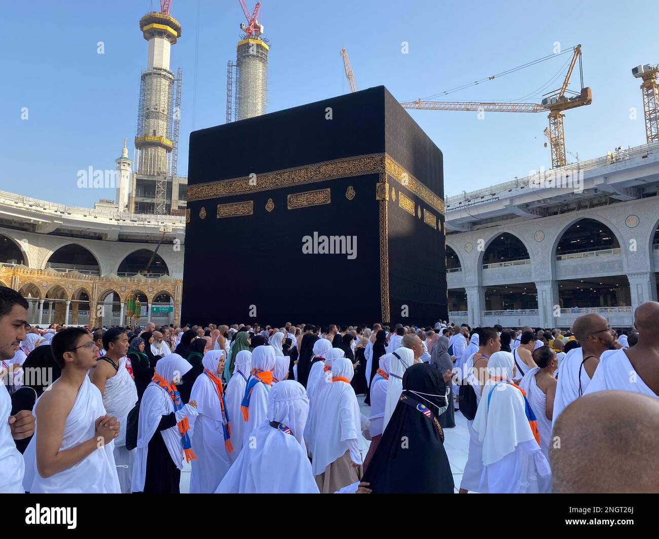 Muslim Pilgrims at The Kaaba in The Haram Mosque of Mecca , Saudi ...