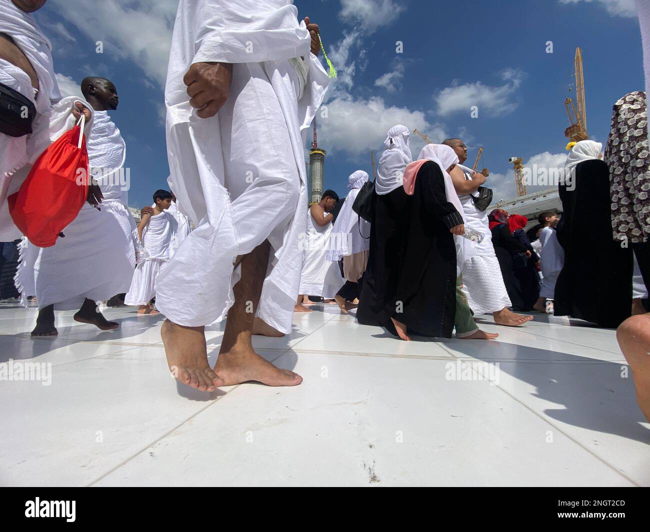 Muslim Pilgrims at The Kaaba in The Haram Mosque of Mecca , Saudi ...